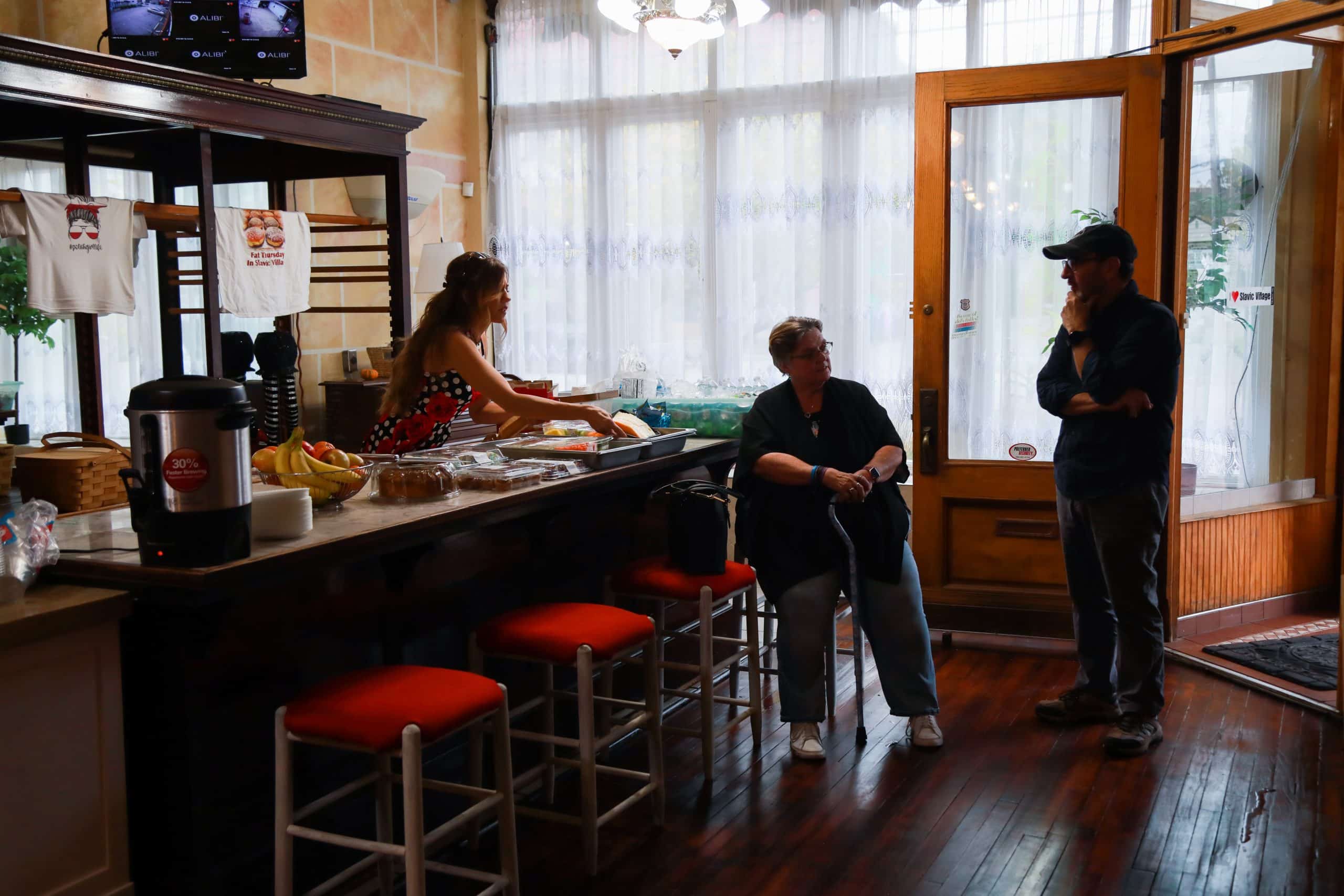 “Lights On” initiative combats storefront vacancy in Slavic Village ...