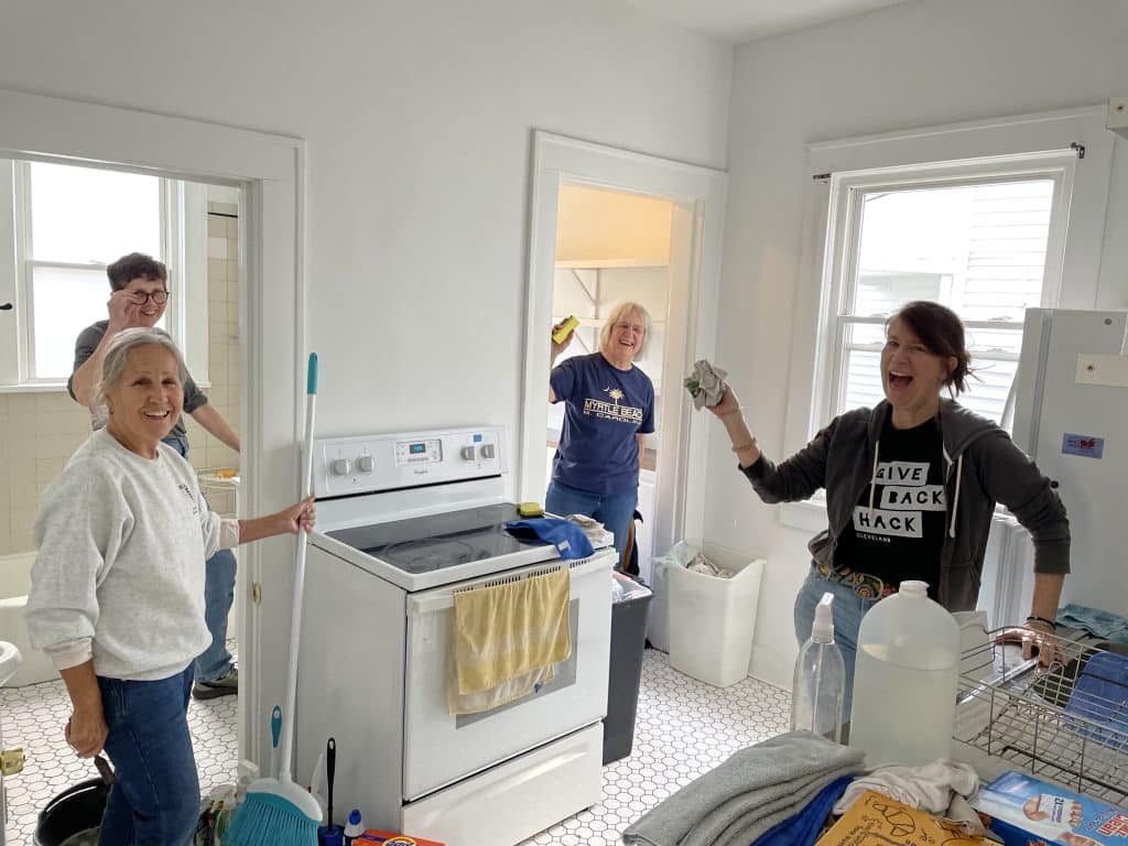 Americans Making Immigrants Safe helps asylum seekers become self ...